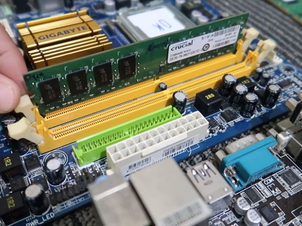 Hướng dẫn chi tiết cách nâng cấp RAM cho máy tính - CỬA HÀNG MODUNCOMPUTER